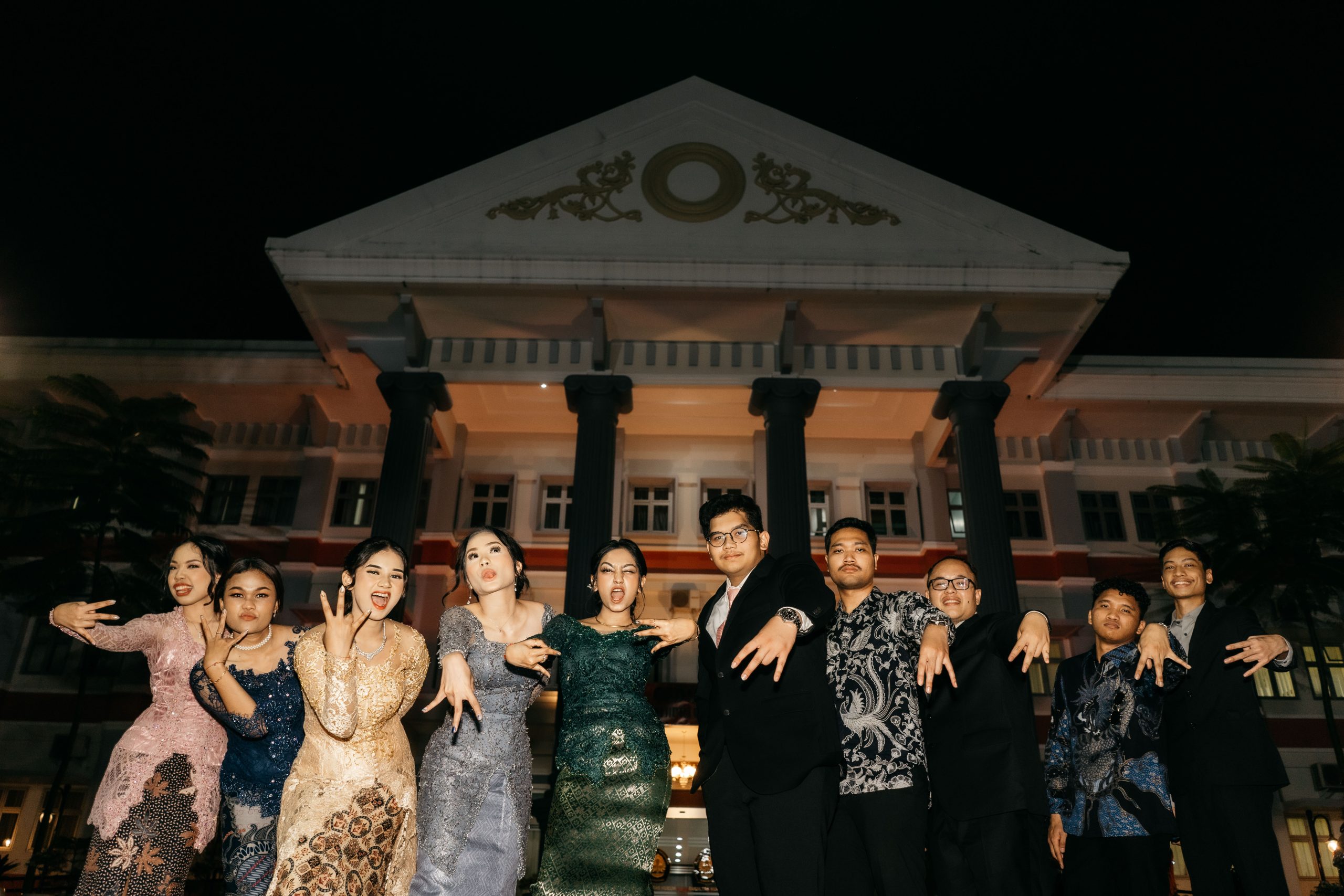 Graduation - Rachel & Friends - Storykuphoto - Jasa Foto Wisuda